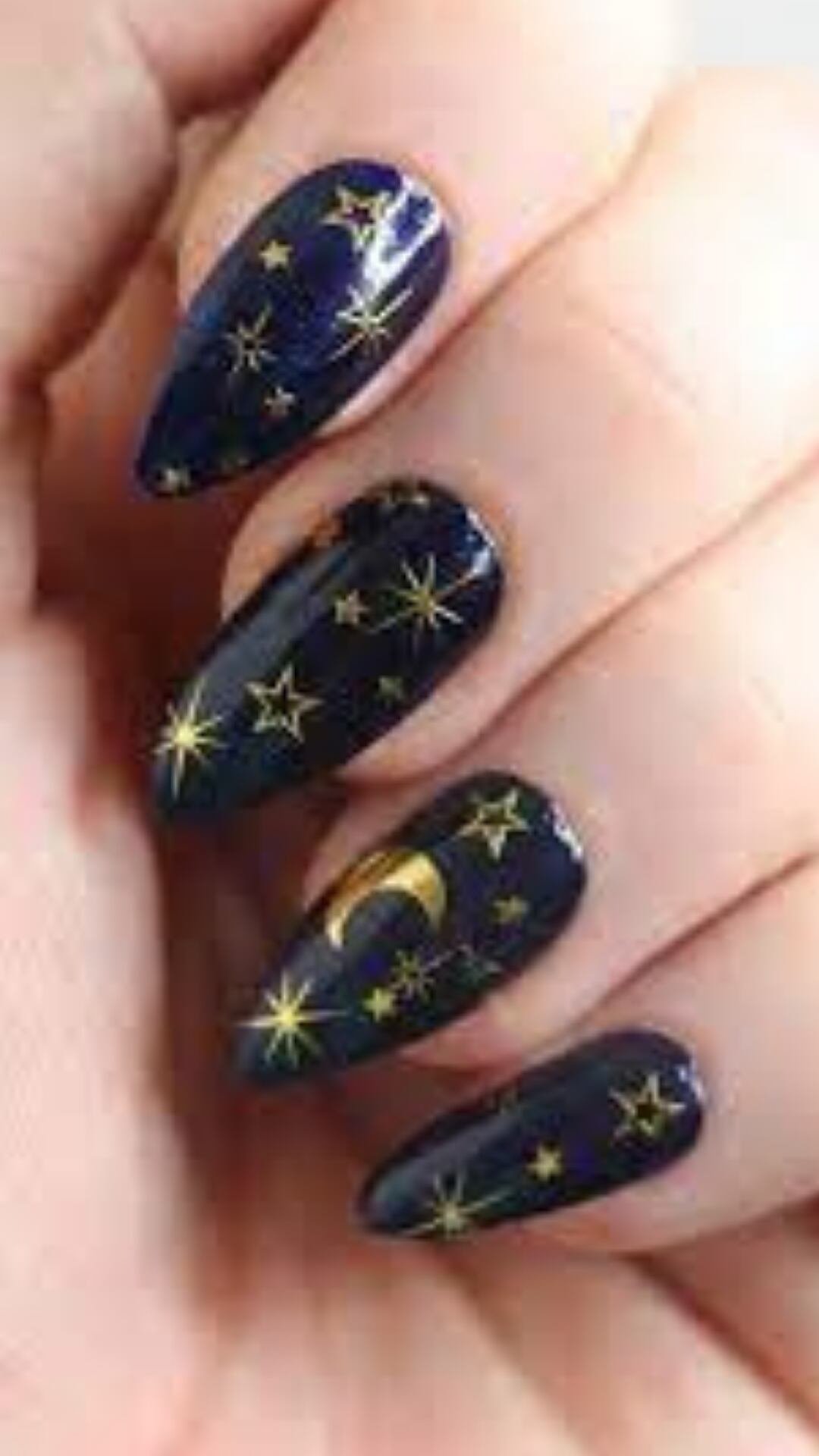 20 Classic Halloween Nail Designs You’ll Want To Try This Year ...